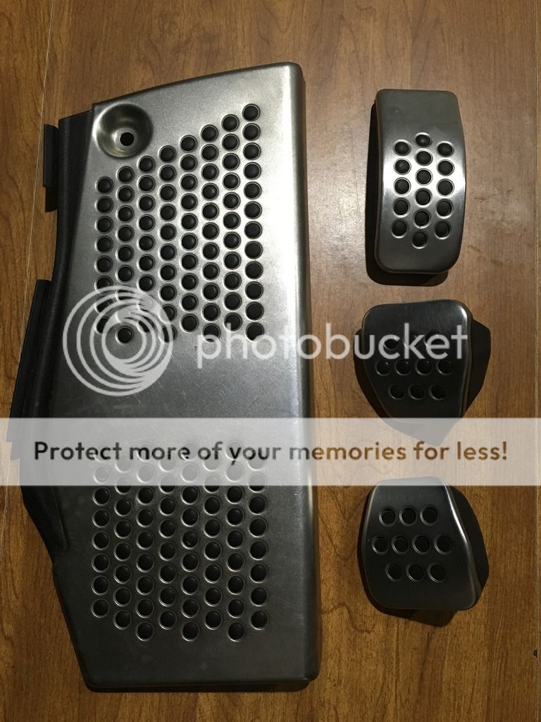 FS: Wheel lock set and brushed aluminum ash tray | TDIClub Forums